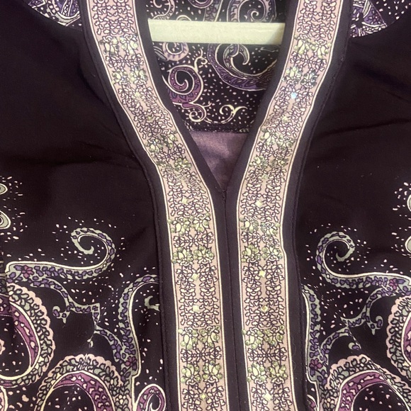 Roz & Ali | Tops | Roz Ali Purple And Black Paisley Top | Poshmark